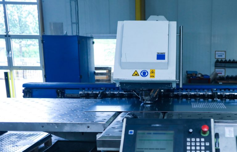 Stanzen und Stanznibbeln | Herzing GmbH